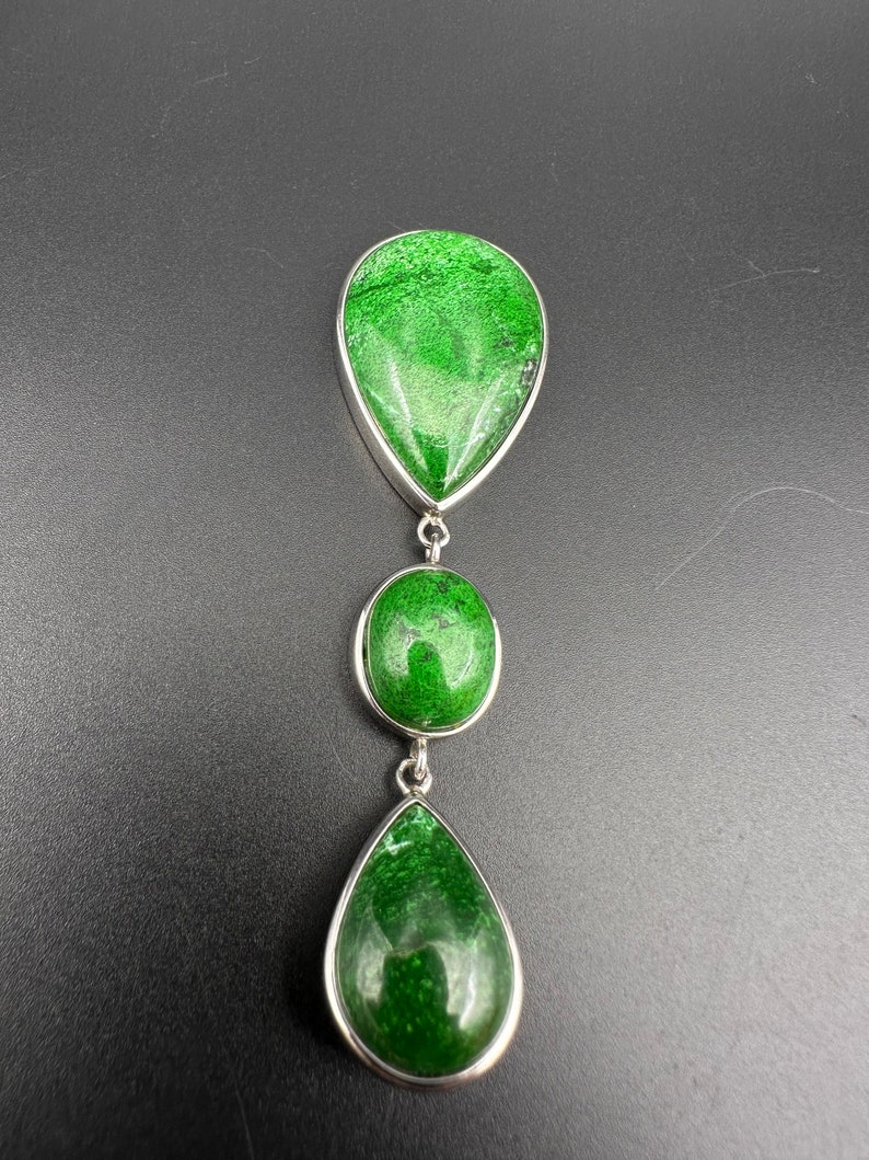 Sannan Skarn , New Minerals Found in Pakistan, Green Stone , for ...