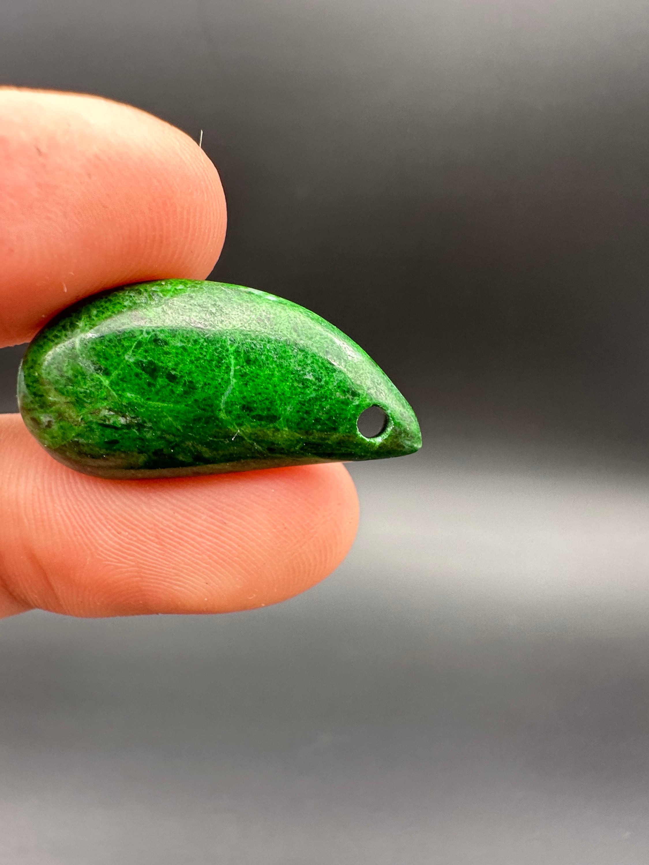 Sannan Skarn , New Minerals Found in Pakistan, Green Stone , for ...