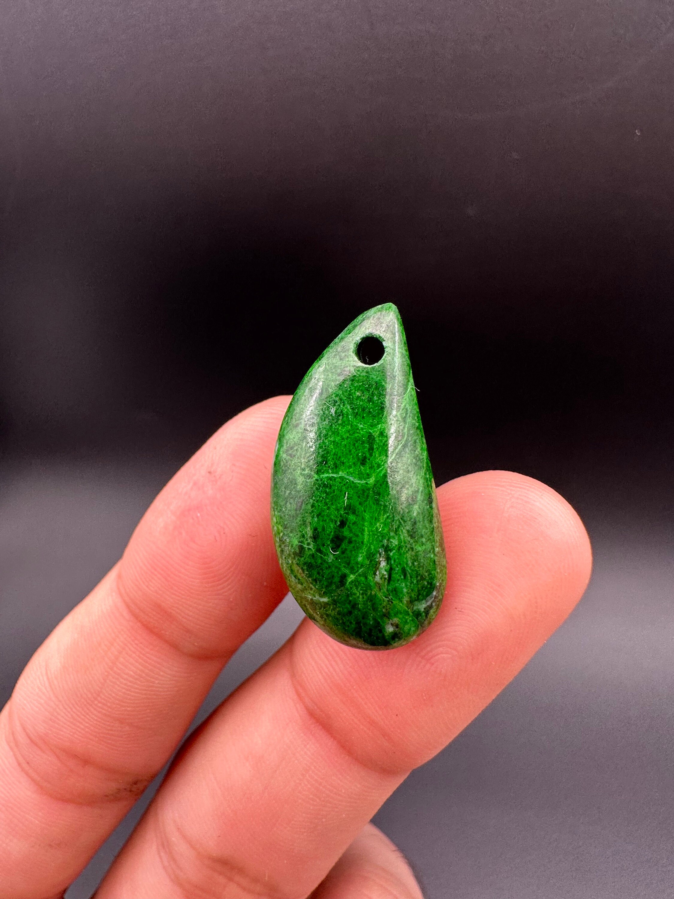 Sannan Skarn , New Minerals Found in Pakistan, Green Stone , for ...