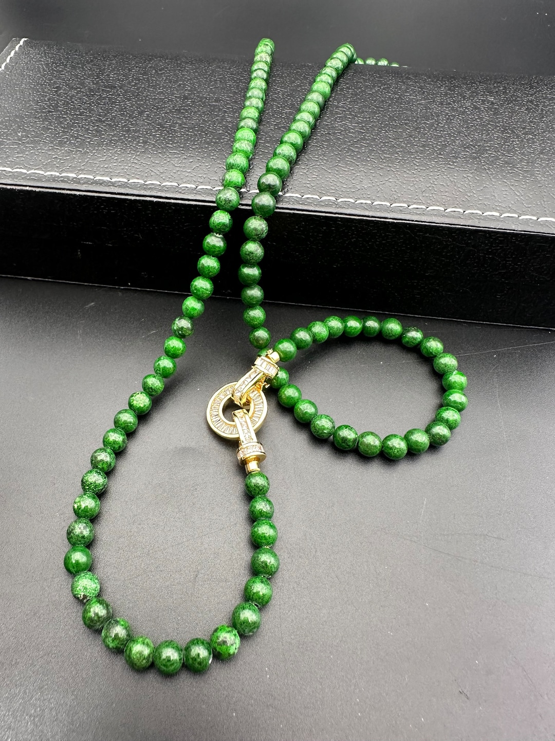 Sannan Skarn Green Stone Necklace, Pakistan Gemstone, Brass Clasp - Etsy
