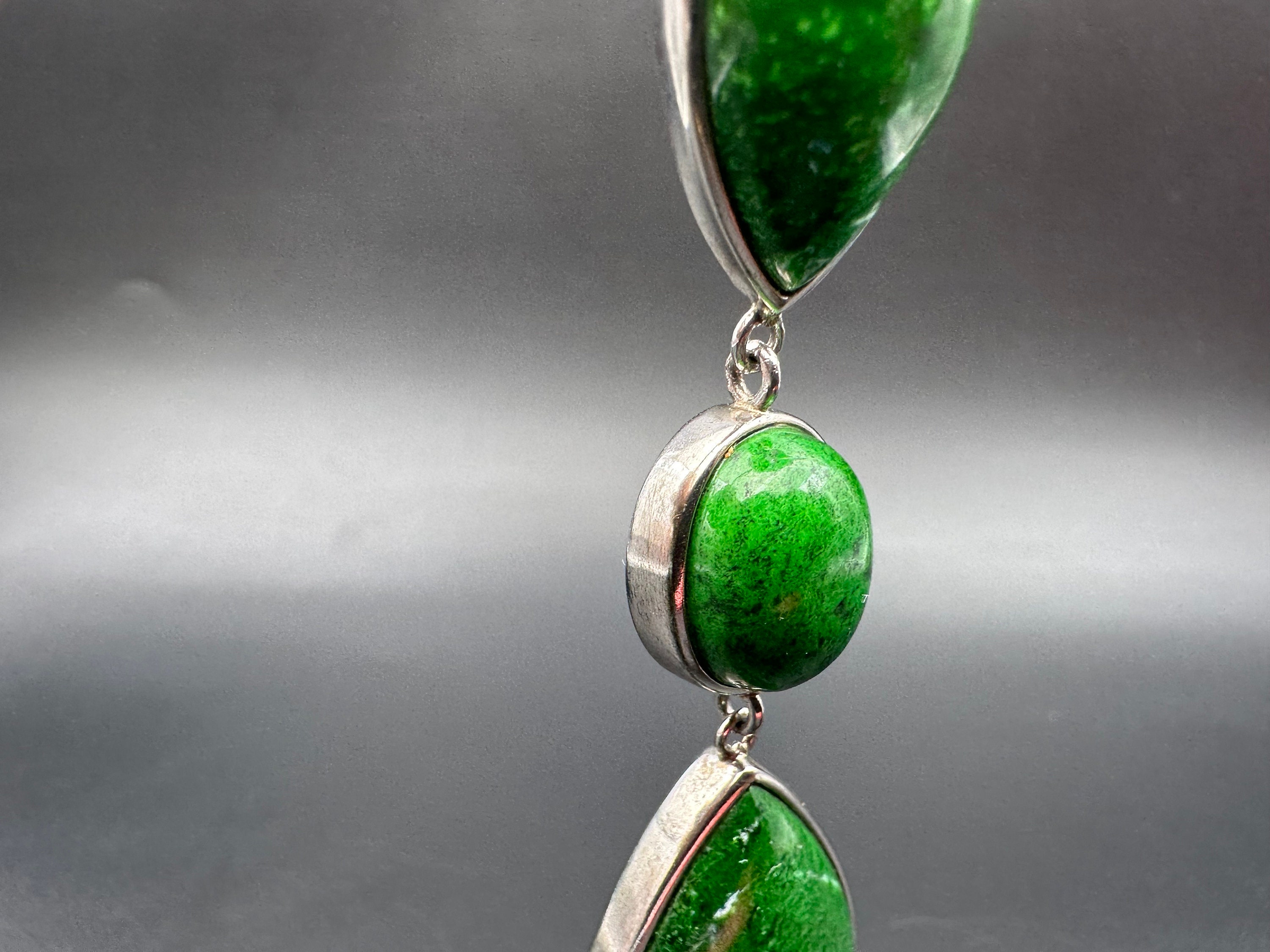 Sannan Skarn , New Minerals Found in Pakistan, Green Stone , for ...