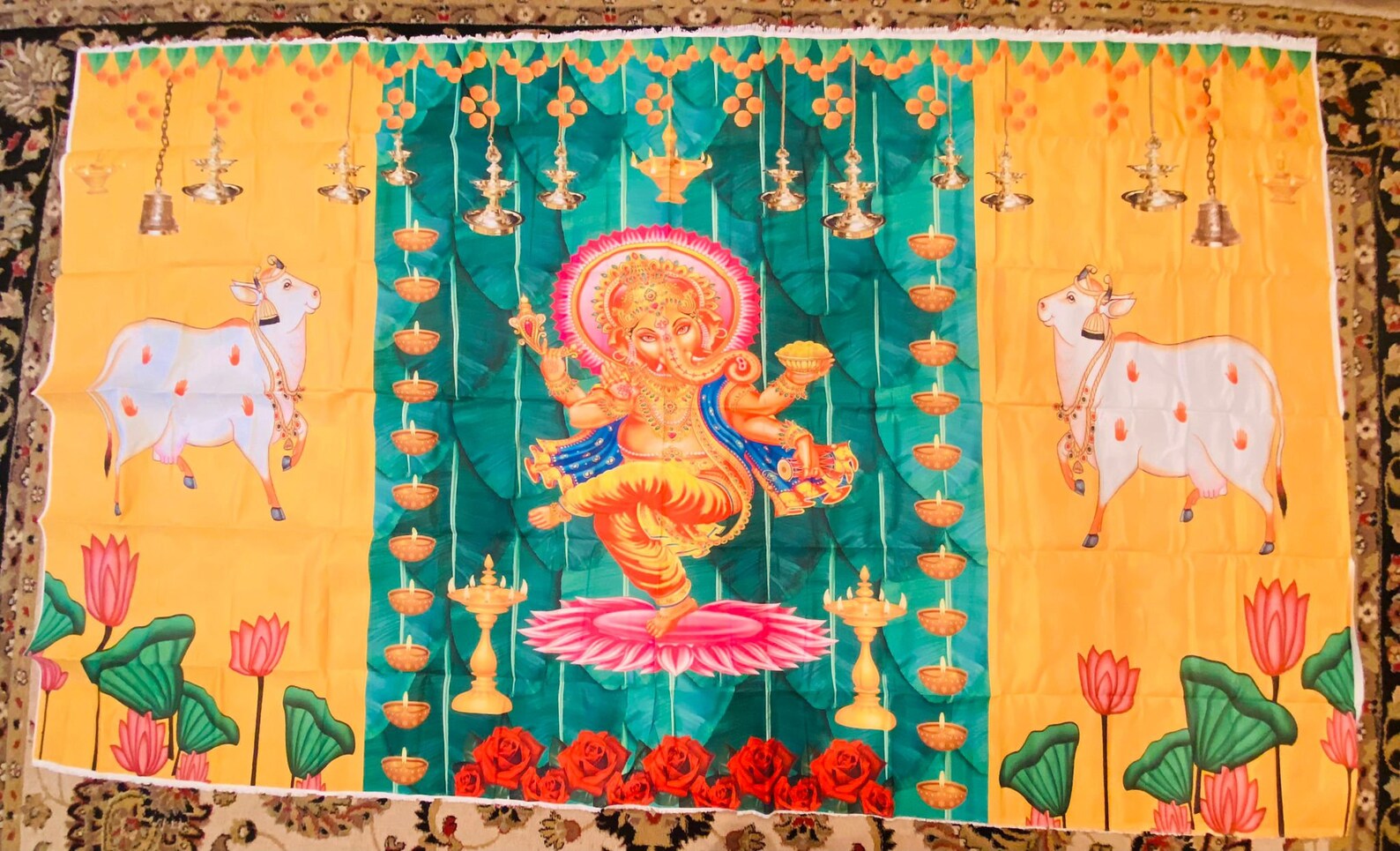 Indian Pooja Backdrop Pictures Ganesh With Floral Strings Designed for ...