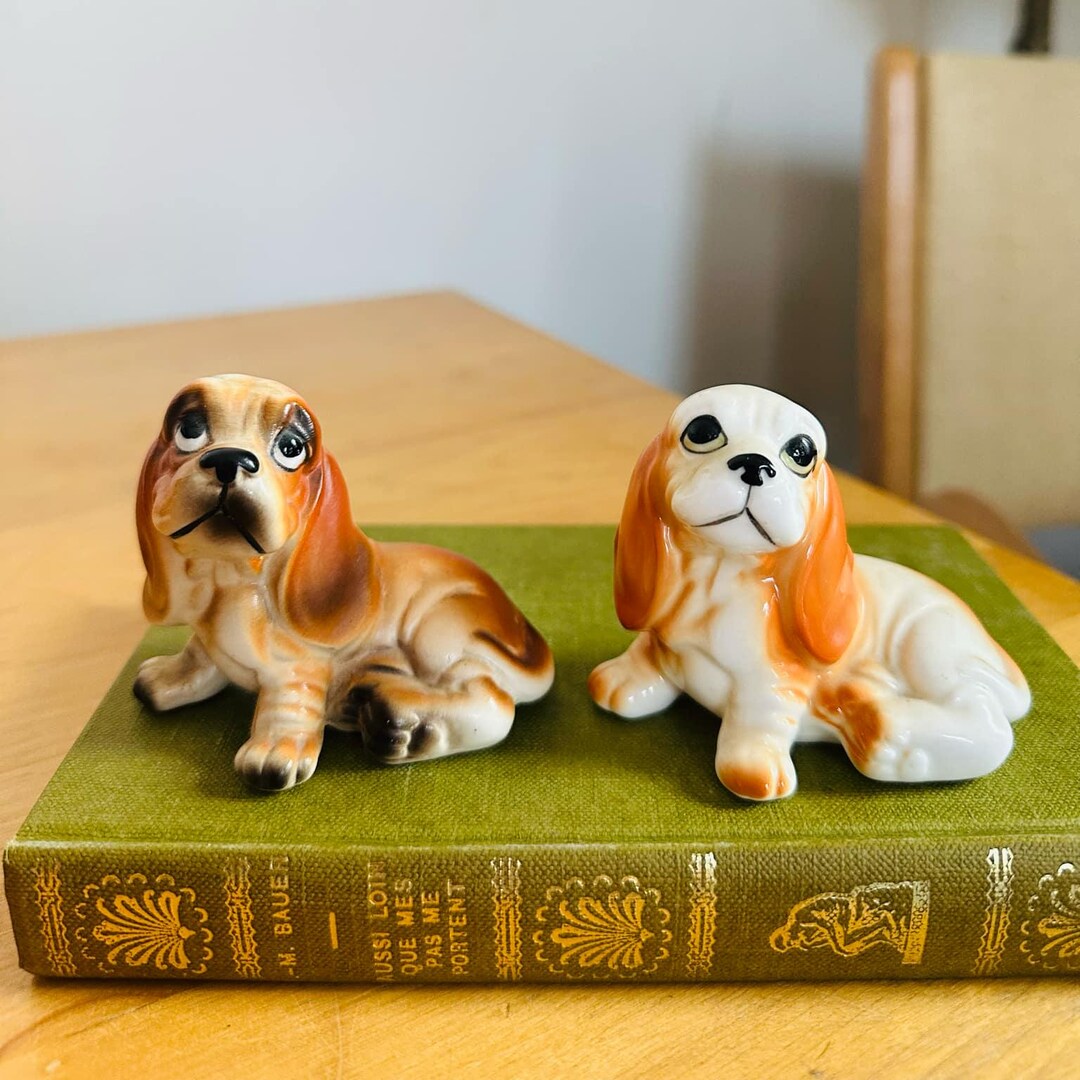 Vintage Taiwan Bone China Basset Hound Dog Figurines Porcelain - Etsy