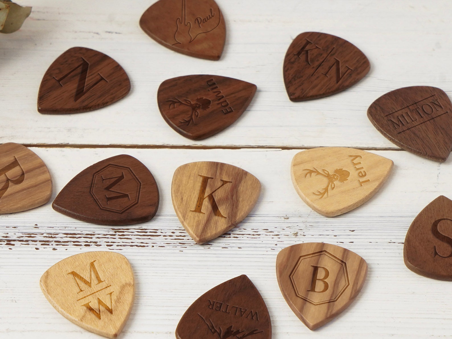 Personalized Wooden Guitar Picks Box,guitar Pick Box Storage,valentine ...