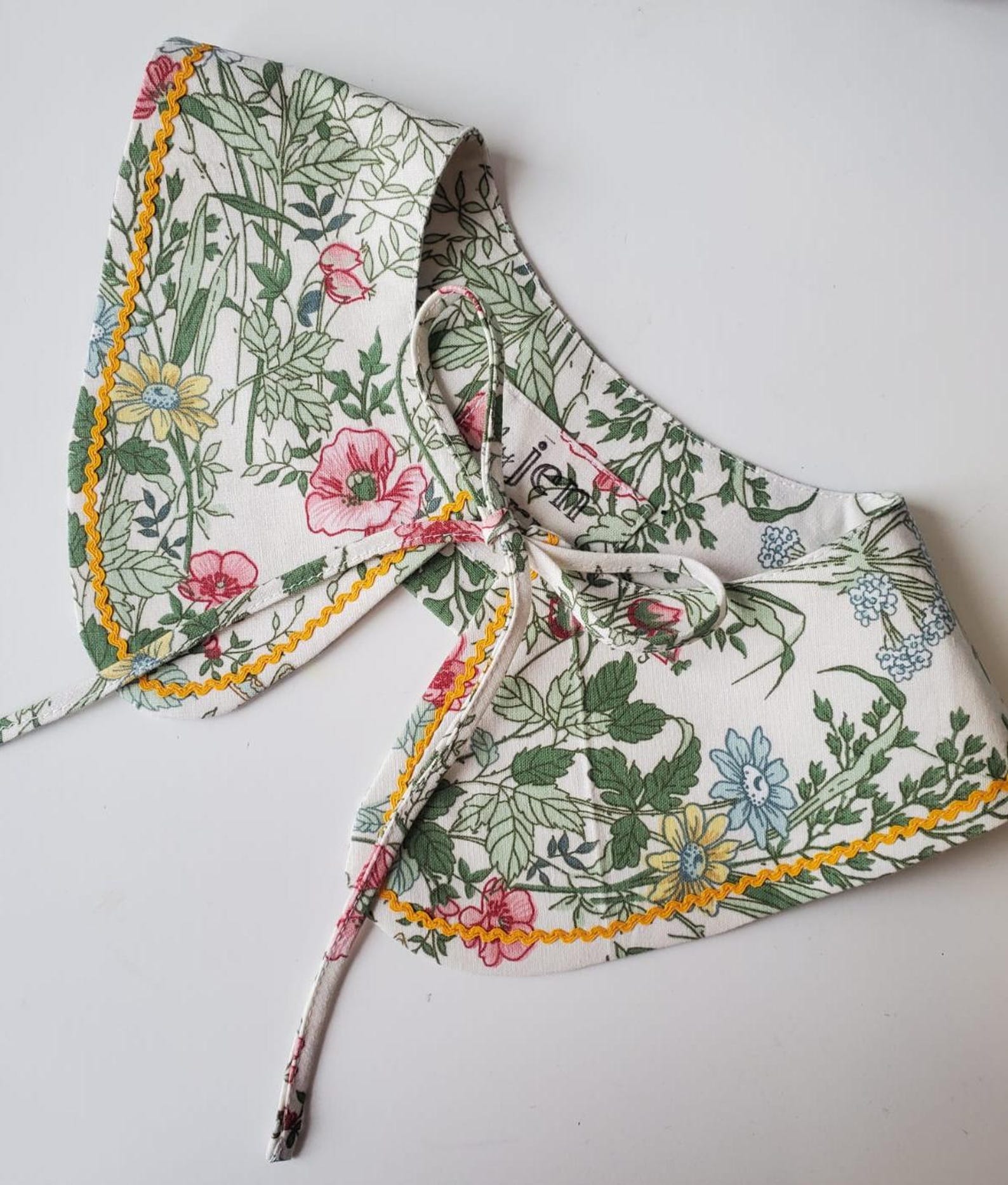 Clover Collar Sewing Pattern – Detachable, Beginner Friendly (PDF ...