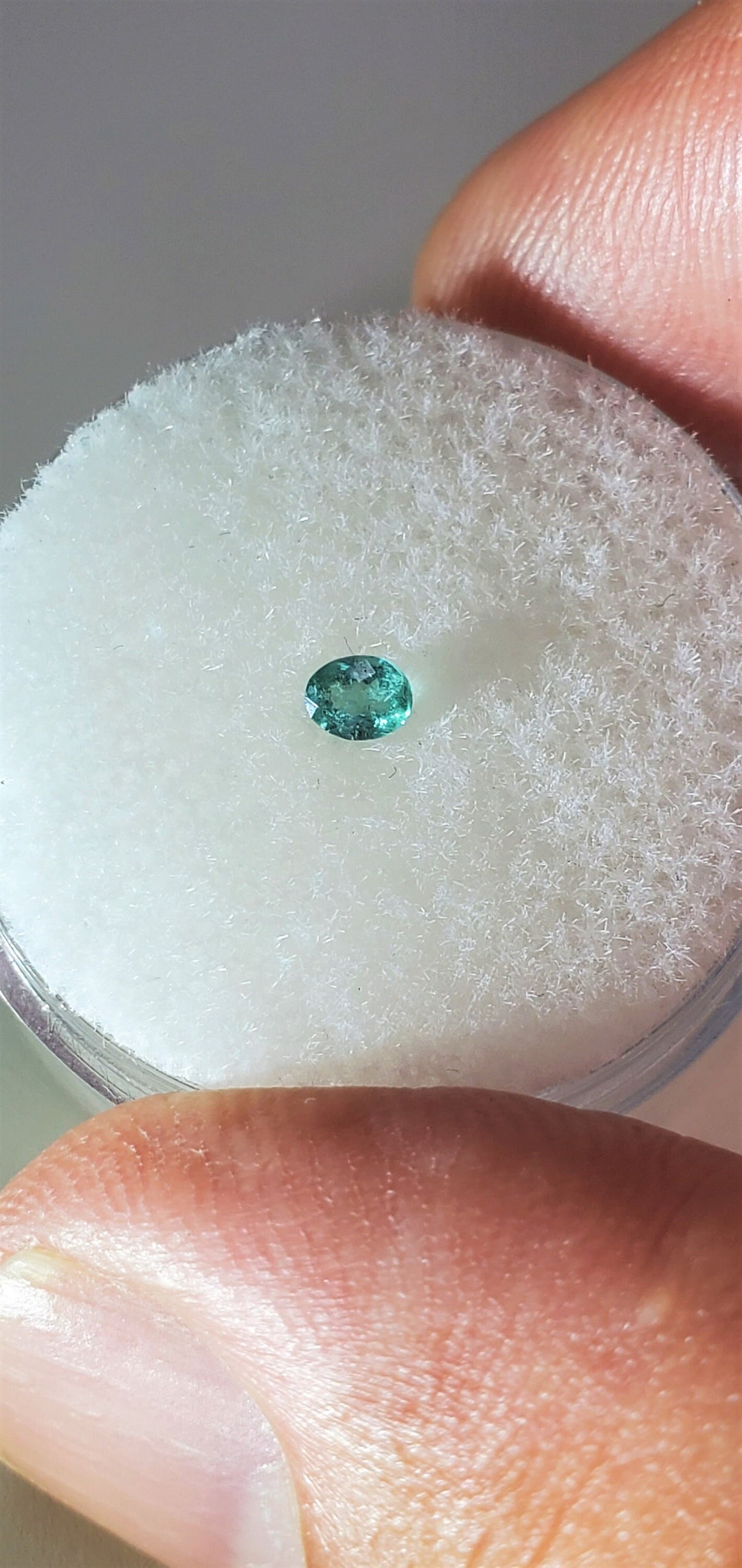 Loupe Clean Brazilian Paraiba Tourmaline / Oval Shape 3.0mm X 2.2mm / 0 ...