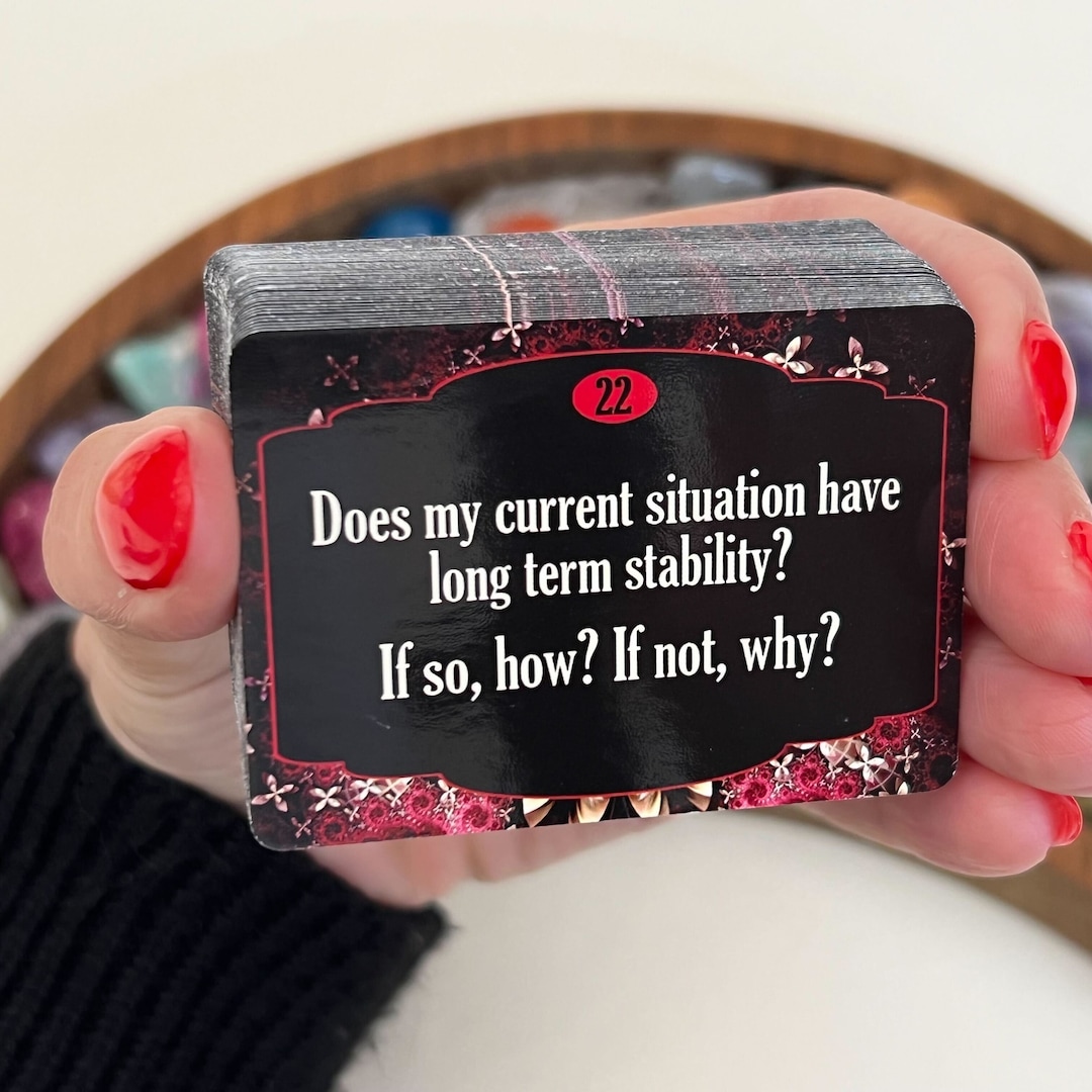 Pocket Oracle Deck – 55 Question Cards for Tarot & Oracle Readings ...