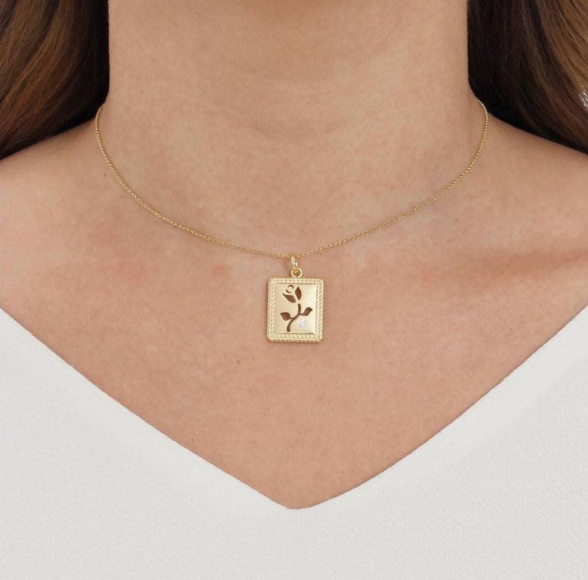 18k Gold Filled Flower Plaque Necklace - Etsy