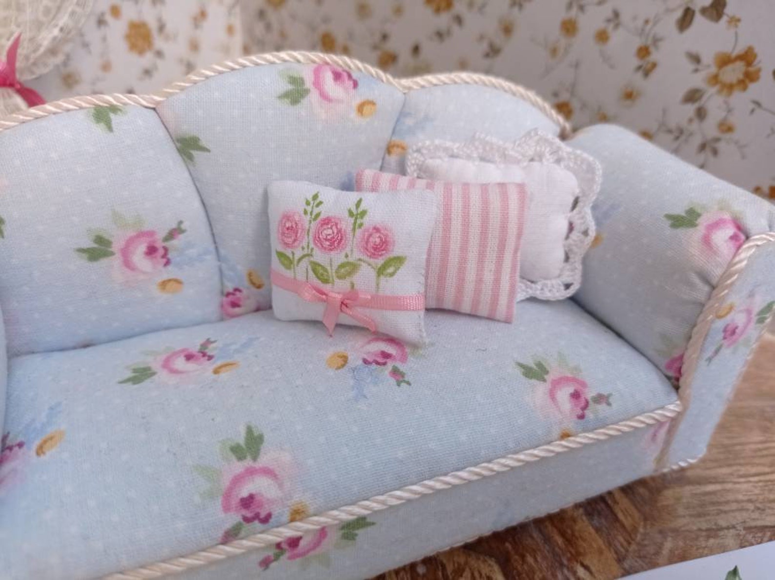 Miniature Pillows 1:12 Scale, Dollhouse Pillows Set, Doll Cushions ...