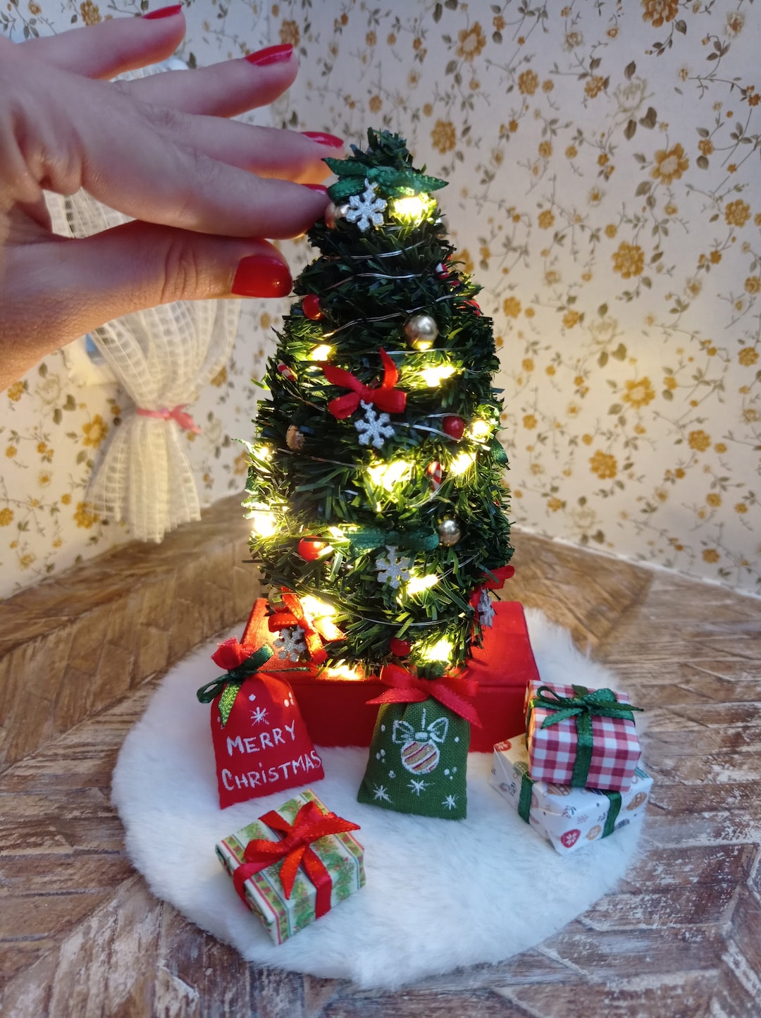 Handmade Miniature Christmas Tree 1:12 Scale, Holiday Decor for ...