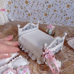Miniature Bed 1:24, Collectible Miniature Bed, Doll Bed, Miniature ...