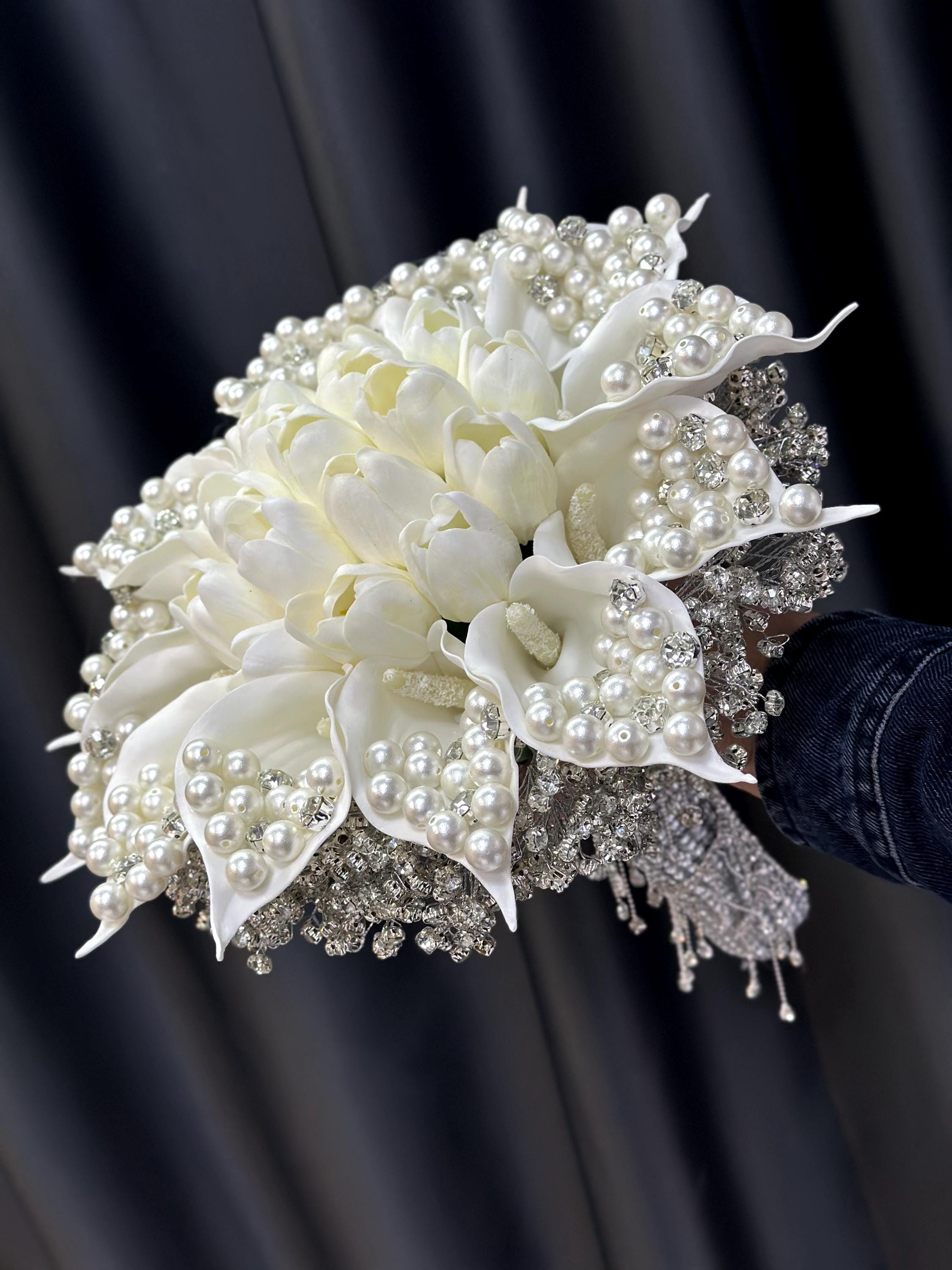 Elegant Wedding Flower for Bride, Personalized Design, Unique and ...