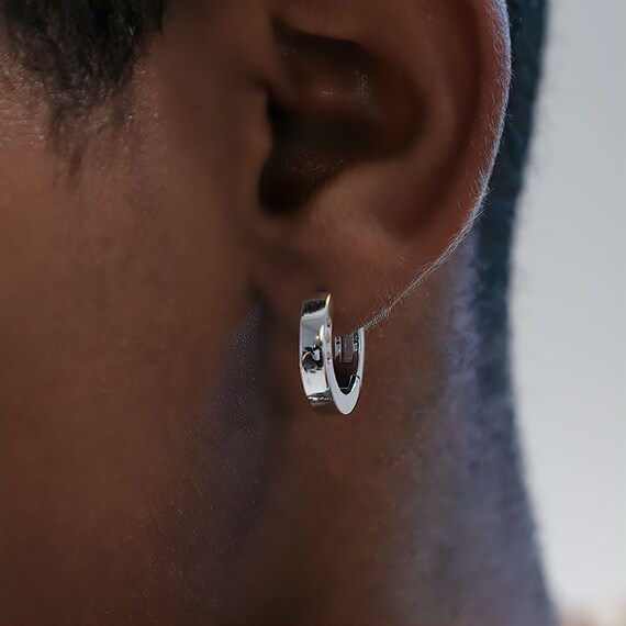 Plain platinum hoop earrings store
