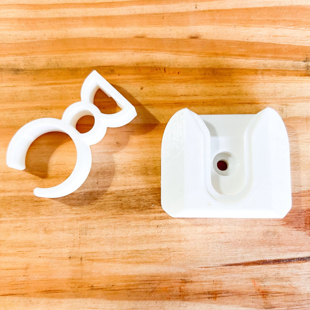 Compact Lightsaber Mount Fits Disney's Galaxy's Edge | Savi's Workshop ...