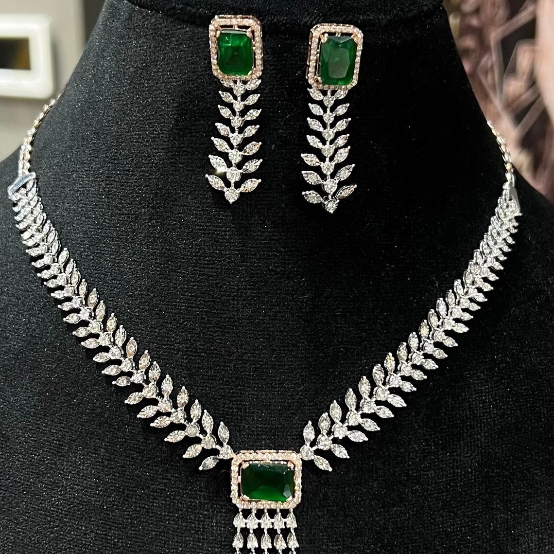 Elegant Diamond Necklace Set Perfect for the Bride 14K Gold Bridal ...