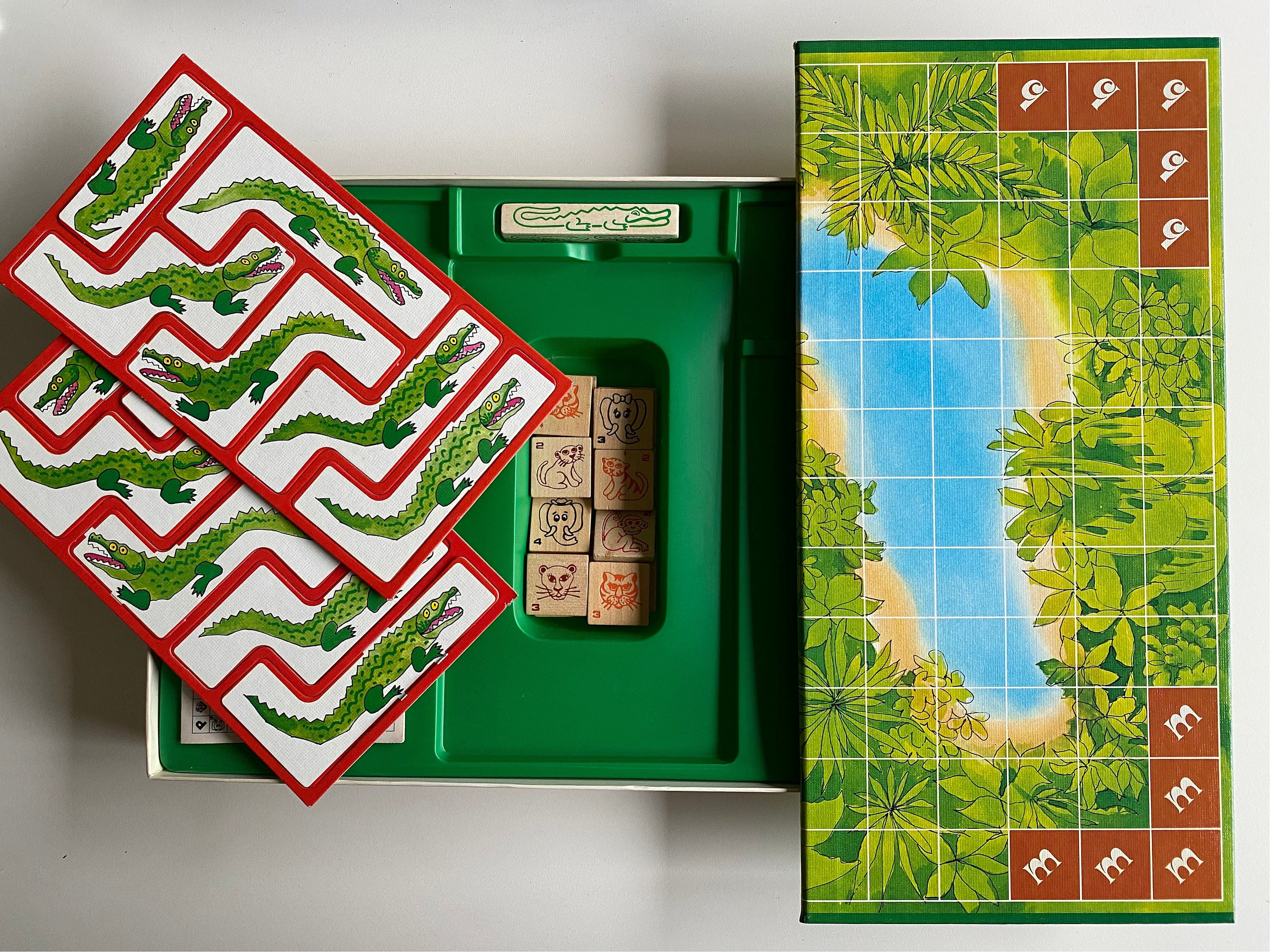 CROCODILE BOARD GAME 1977 Vintage 70s Collectible Toy Strategy Game ...