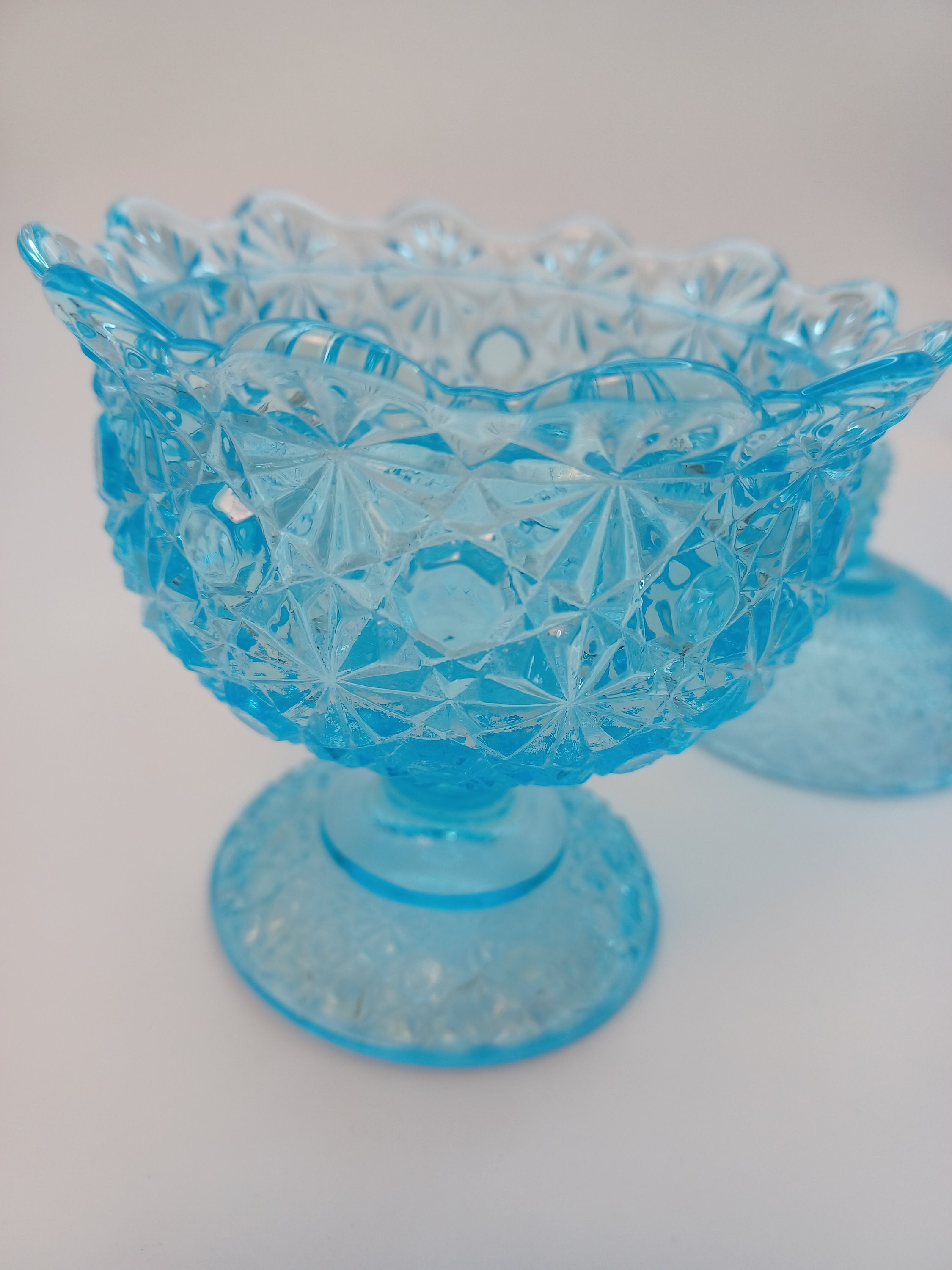 Vintage Glass Fenton L.G. Wright Aqua Candy Dish With Finial Lid Daisy ...