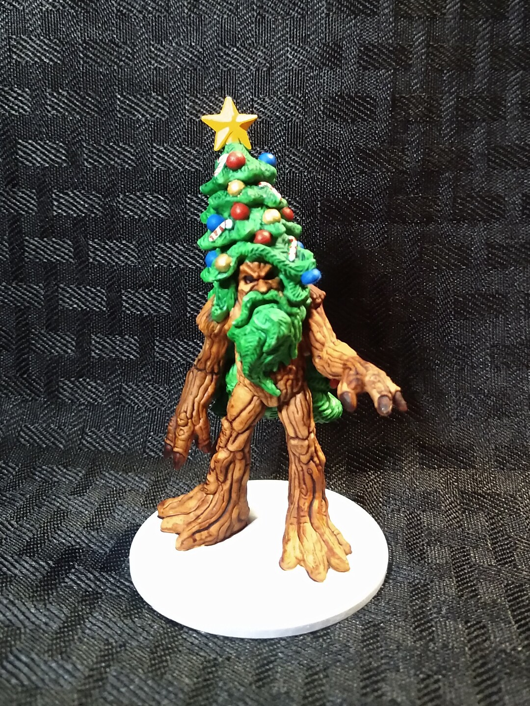Christmas Treant - UNPAINTED - War in Christmas Village, Frostgrave, D ...