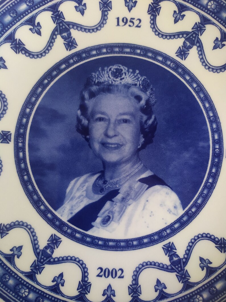 The Queen Elizabeth Display Plate, to Celebrate the Golden Jubilee ...