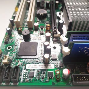 Vintage Intel DG31PR Motherboard Pentium E2220 CPU 4GB DDR2 RAM Cooler ...