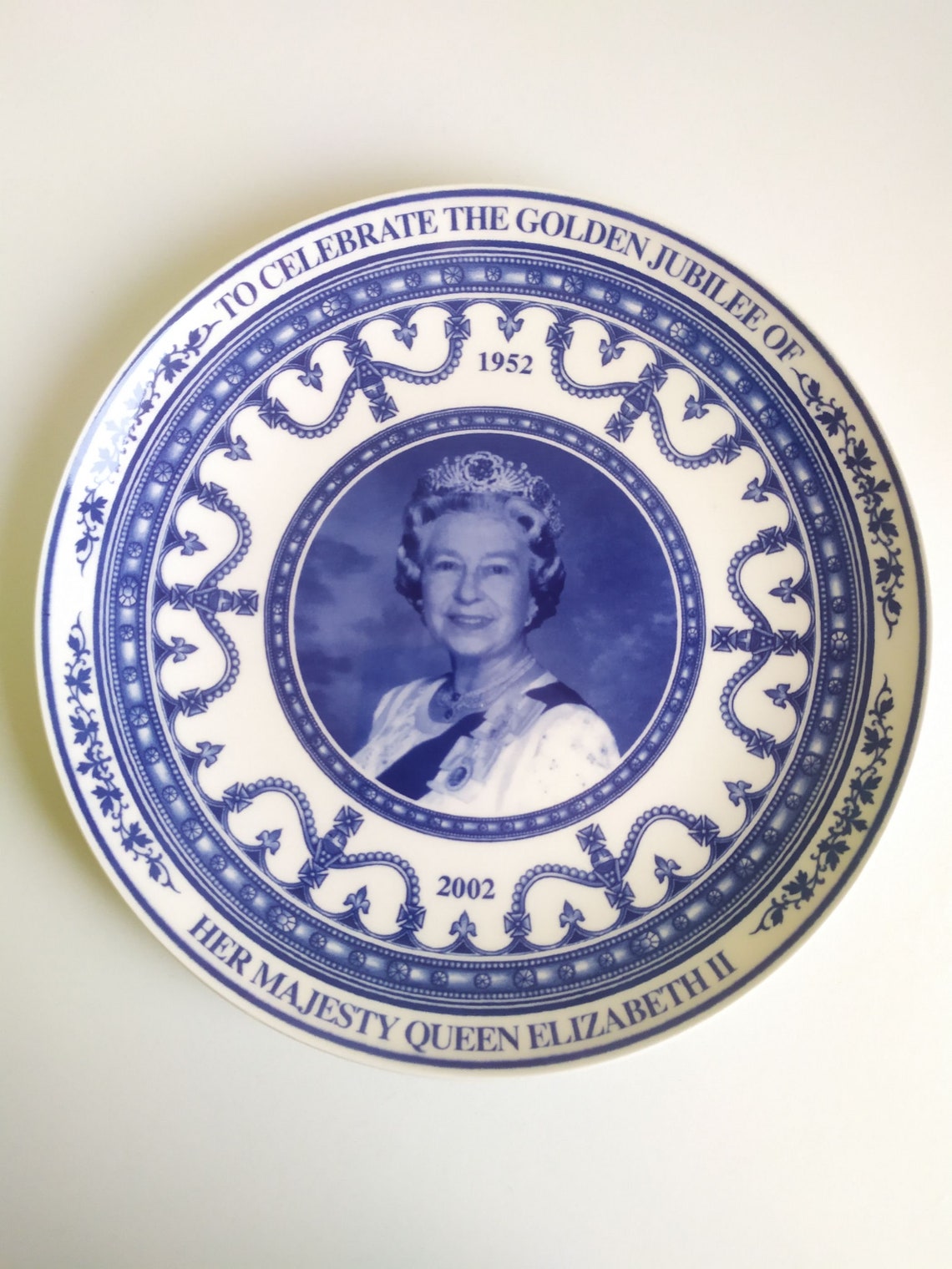 The Queen Elizabeth Display Plate to Celebrate the Golden - Etsy