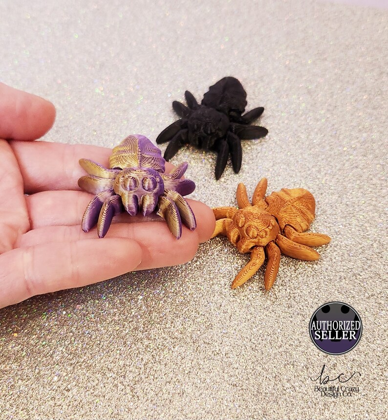 3D Printed Articulated Baby Spider Jumping Spider Figurine Playful Desk ...