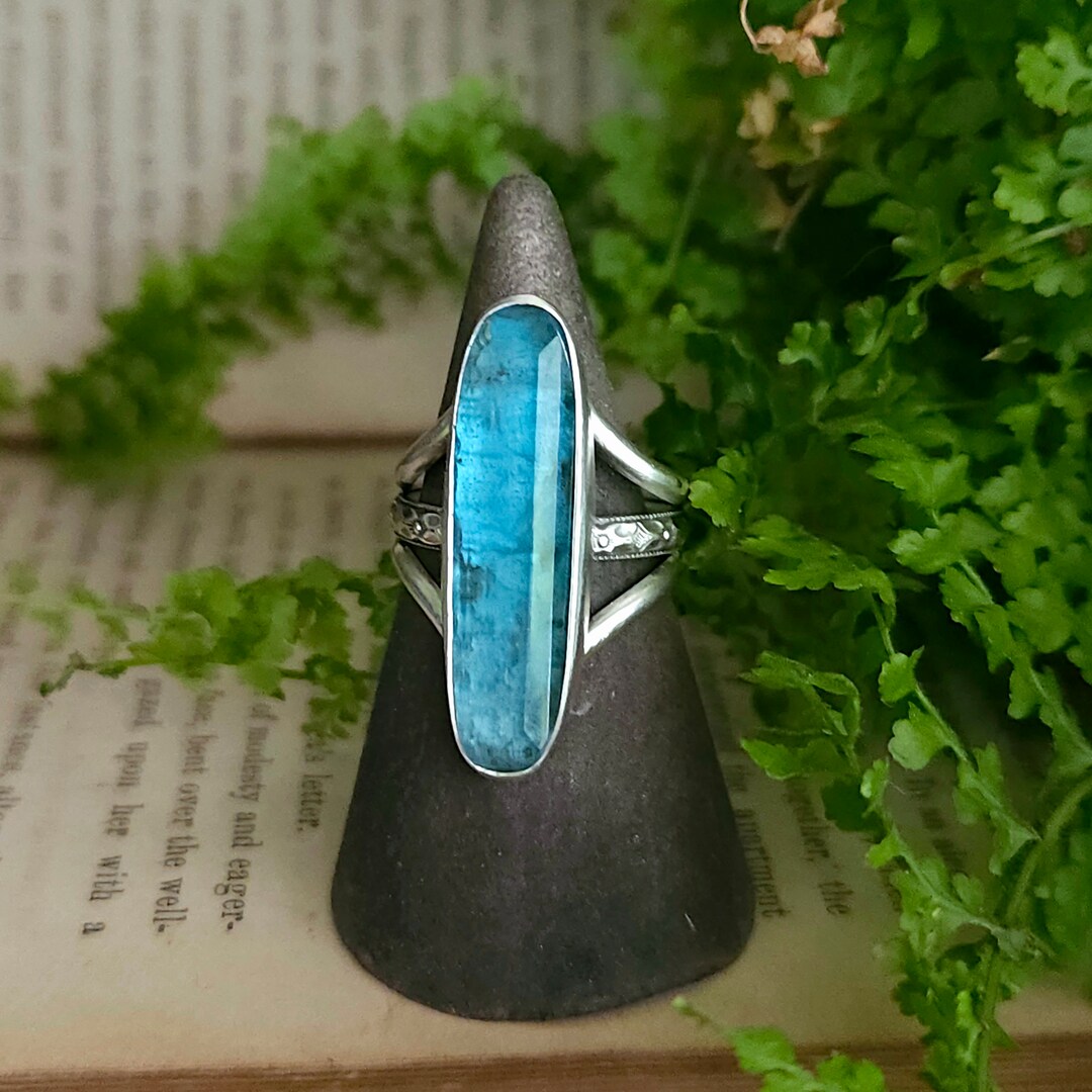 Valkyrie Ring Neon Apatite and Crystal Doublet Ring Size 7.5 Sterling ...