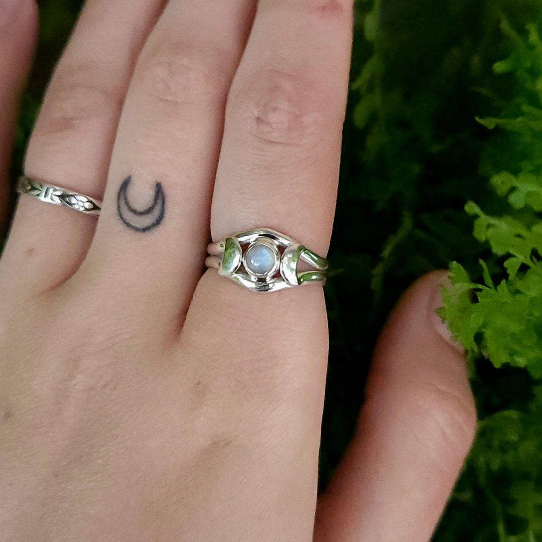 Rainbow Moonstone Triple Moon Ring | Size 7 | Sterling Silver | Elf ...