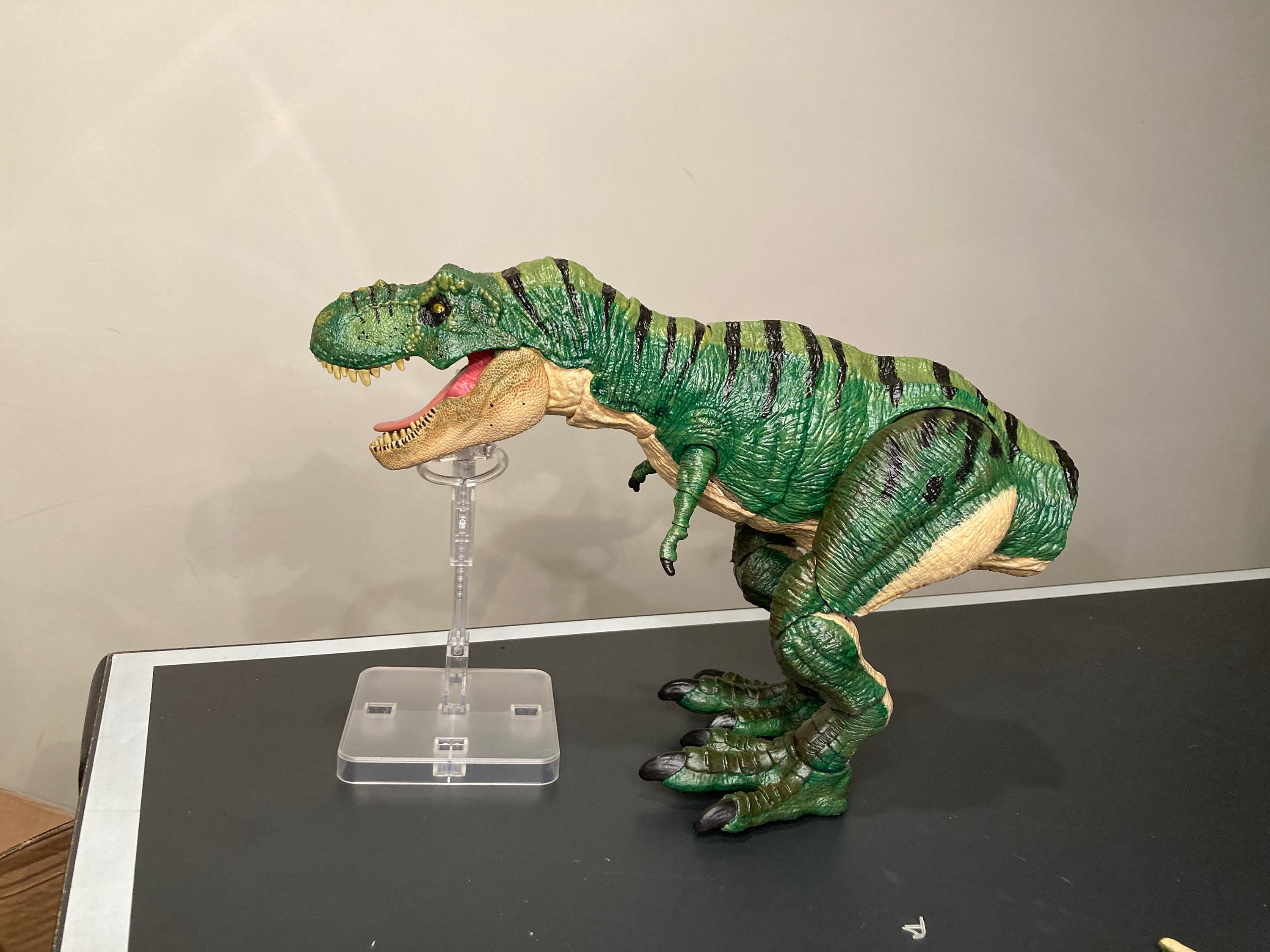 Jurassic Park Bull T Rex Toy