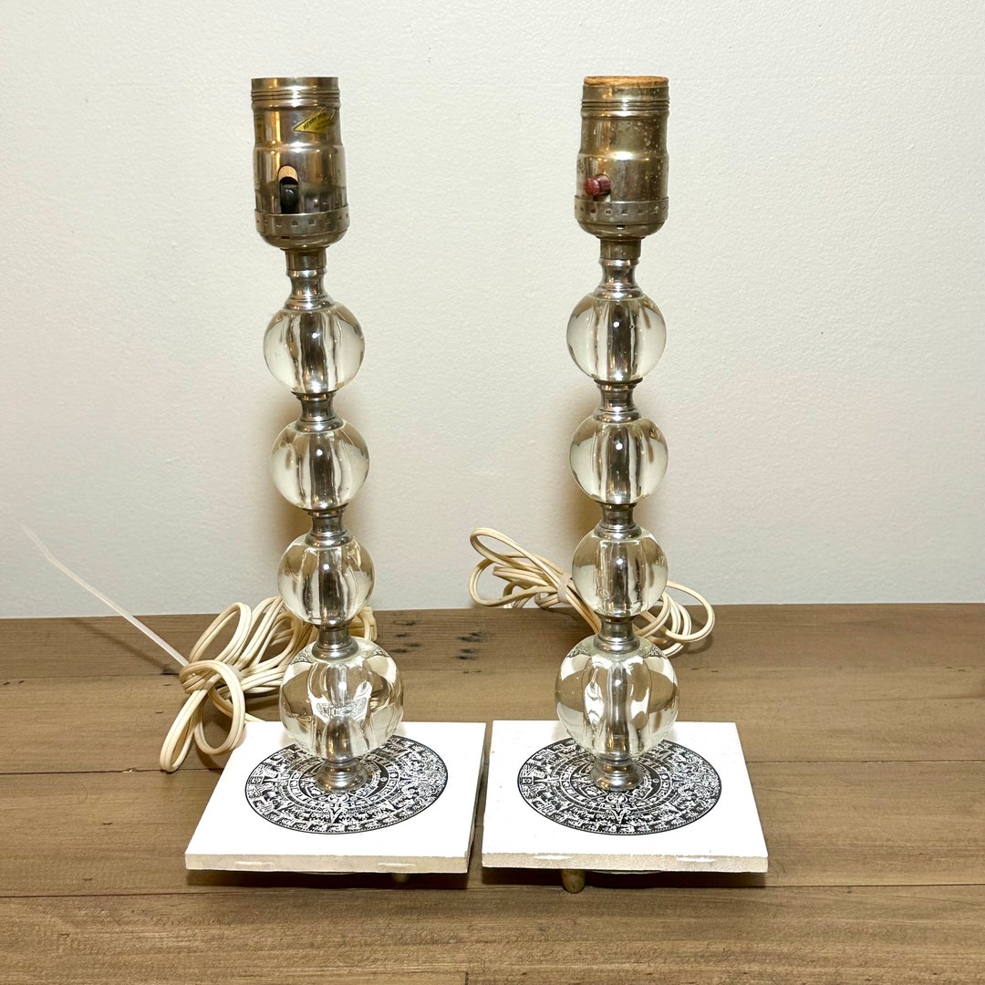 Pair Vintage Lucite MCM Boudoir Lamps With White and Black Graphic Base ...