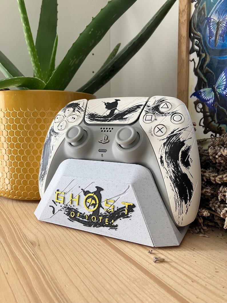 Ghost of Yotei Themed PS5 Controller Stand - With or Without Leds ...