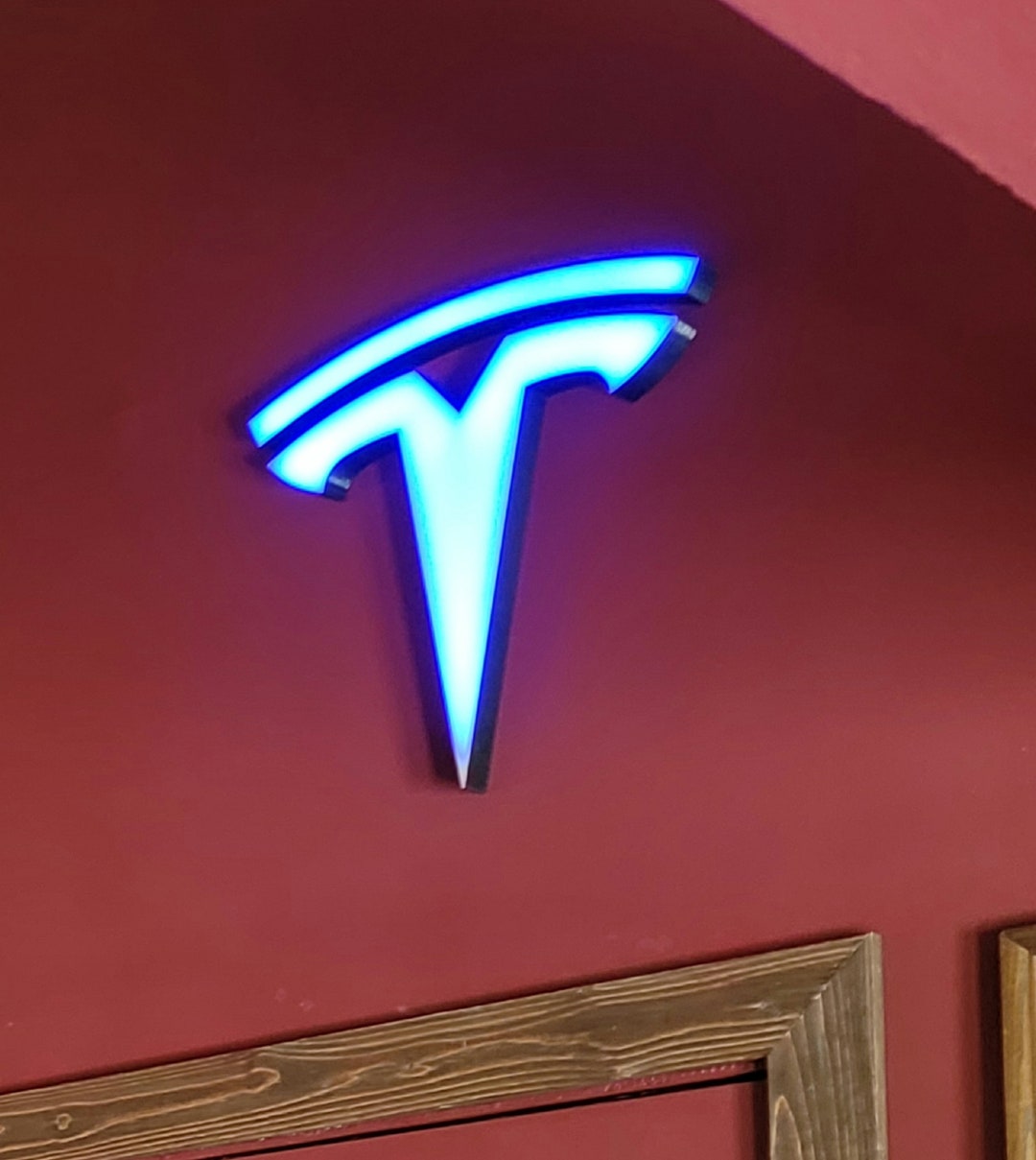 Tesla Logo LED Sign 17 X 17 X 1.25 - Etsy