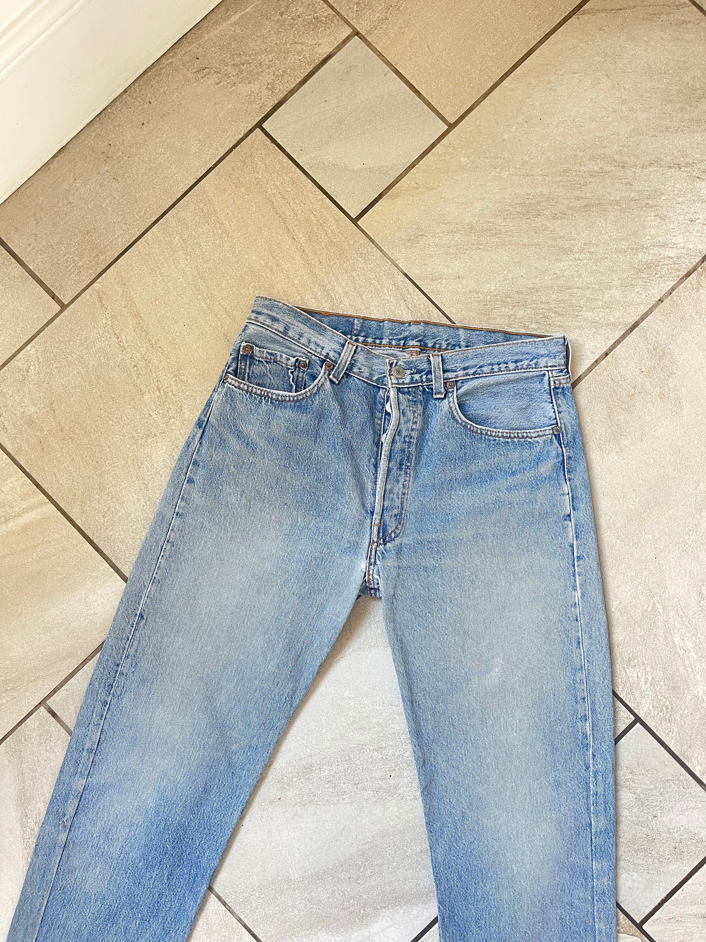 Waist 30 Leg 29.5 90s Made in USA 501 Levi Jeans Vintage Waist 30 Leg 29.5 90s Made in USA 501 Levi Jeans Vintage