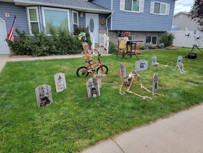 Halloween Graveyard Headstones - Funny Grave Yard Signs - Holiday ...