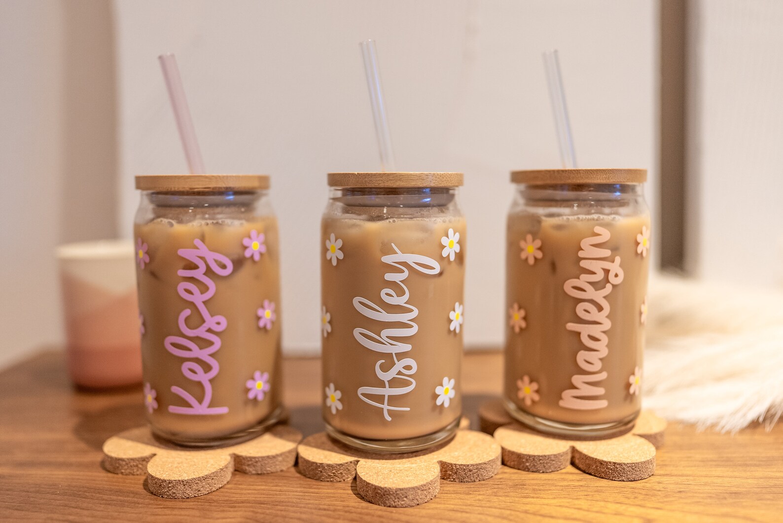 Personalized Name Glass Cup With Daisy Flower Bridesmaid - Etsy
