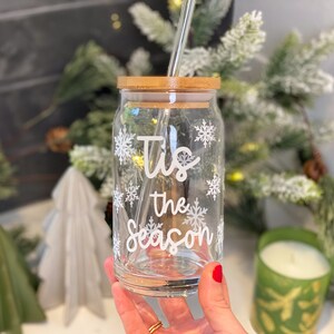Snowflake Glass Cups, Christmas Iced Coffee Cup With Lid and Straw ...
