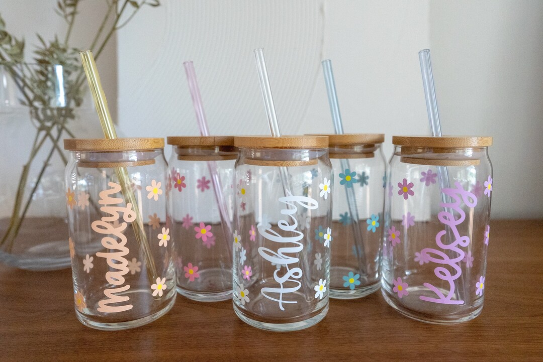 Personalized Name Glass Cup With Daisy Flower, Bridesmaid Gift, Iced ...