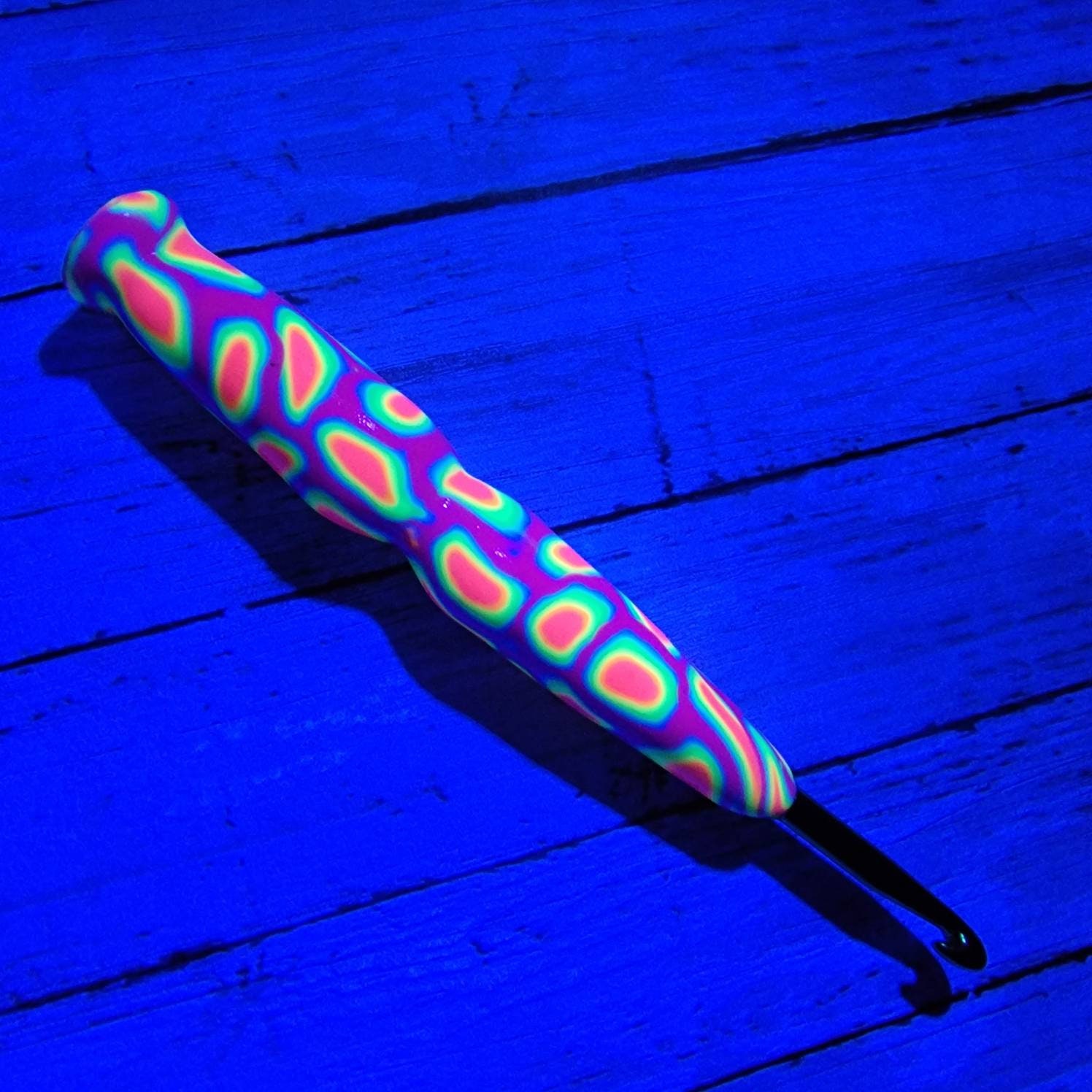 Electric Rainbow Ergonomic Crochet Hook - Etsy