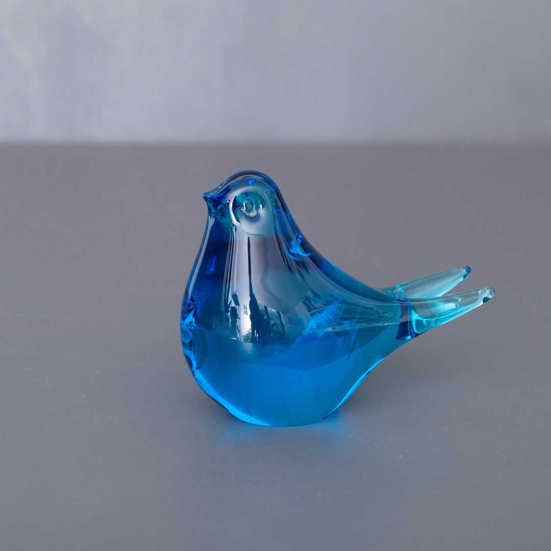 Tiny Blue Glass Bird Figurine. Vintage Hand Made Glass Bird. Peacock ...