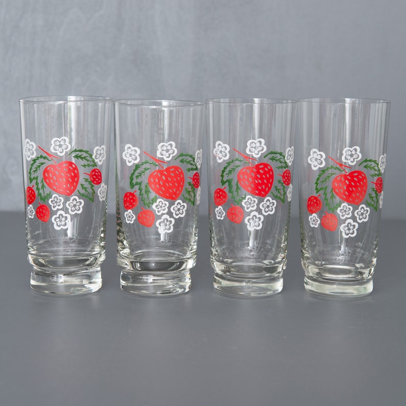 Retro Strawberry Water Tumblers, Vintage Drinking Glasses With Berry ...