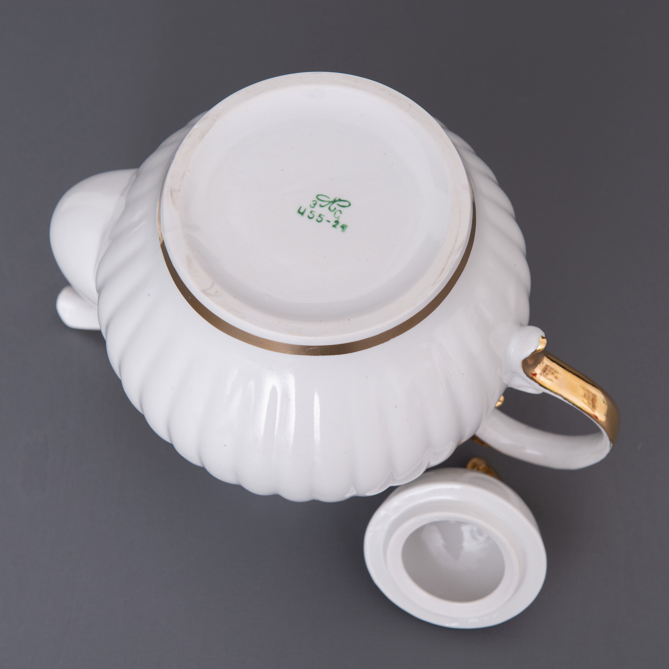 Huge Vintage Tea Pot, Polonsky Porcelain Factory of Ukraine. White ...