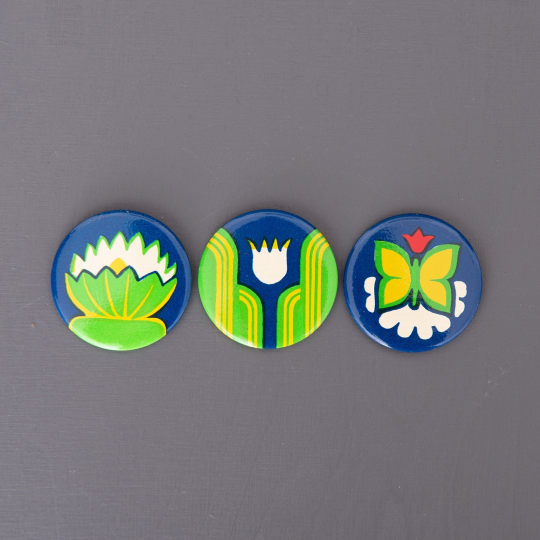 1970s Vintage Pin Badges. Retro Accessories. Soviet Collectible Button ...
