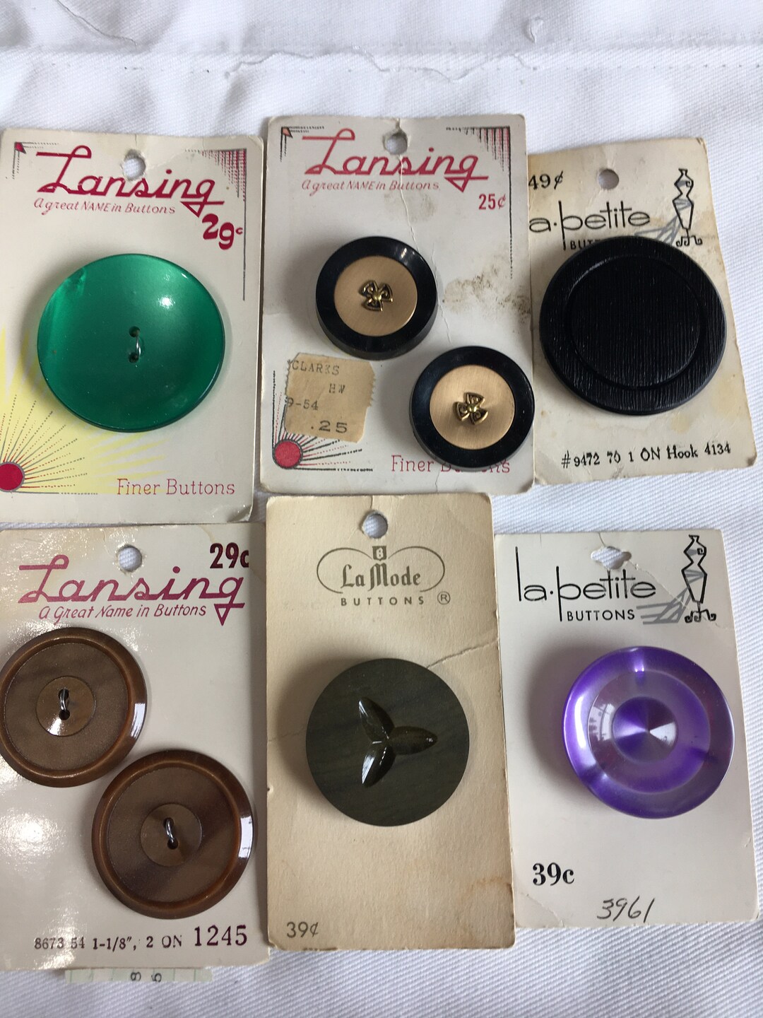 Large Vintage Coat Buttons on Cards Lansing,lapetite, Lamode - Etsy