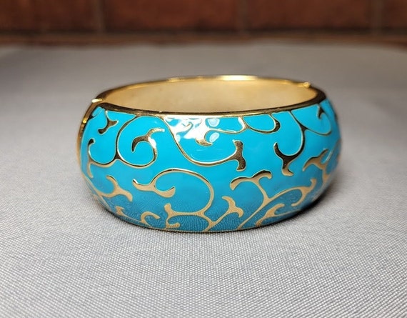 Light Blue Enamel Paint, Gold Swirl Patterns, Alloy M… - Gem