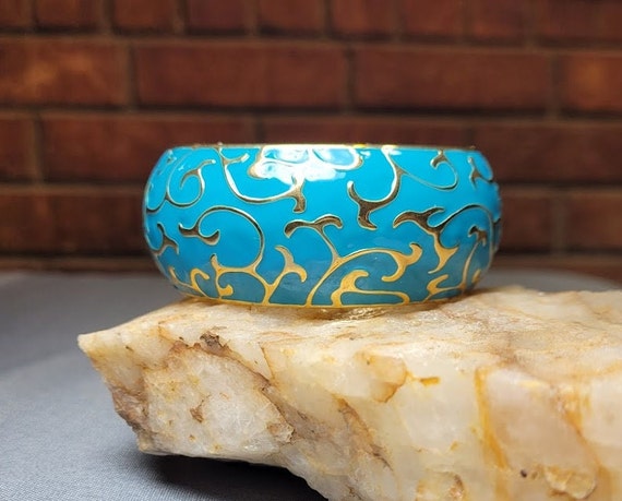Light Blue Enamel Paint, Gold Swirl Patterns, Alloy M… - Gem