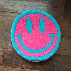 Smiley Face Tufted Rug Wall Hangings - Etsy