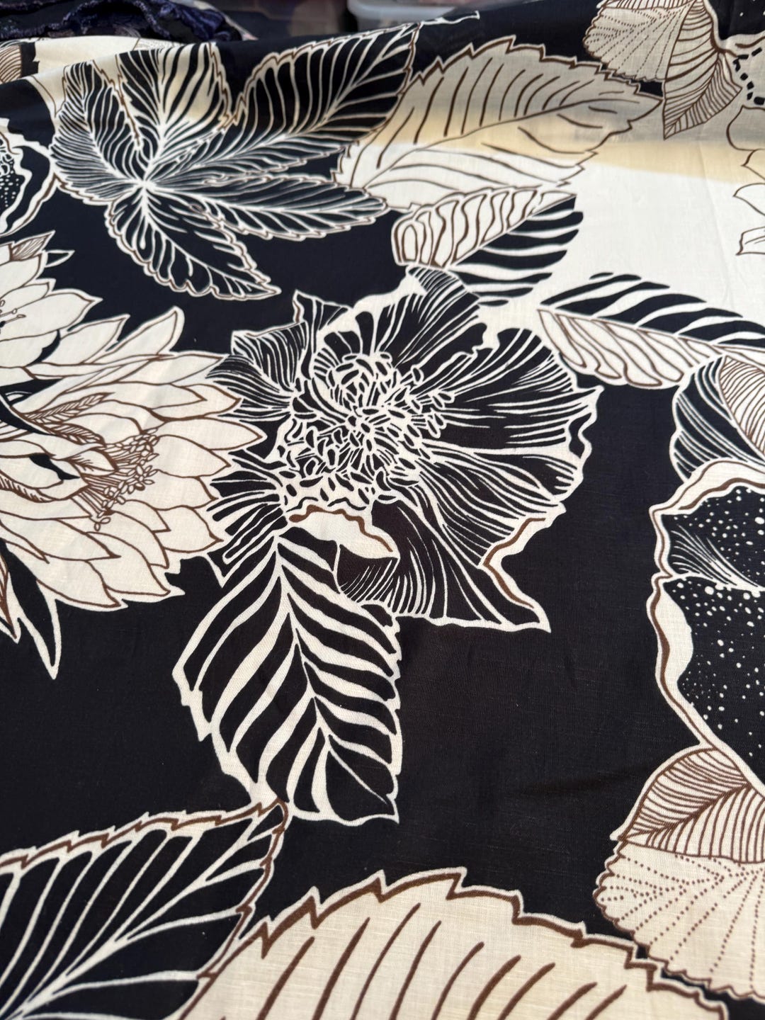 Exclusive Floral Linen Fabric, Premium Quality, Luxury Italian Fabrics ...