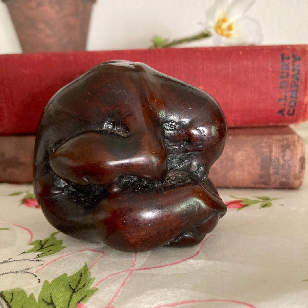 Weeping Yogi Buddha Sculpture - Symbolic Figure - Praying Sculpture ...
