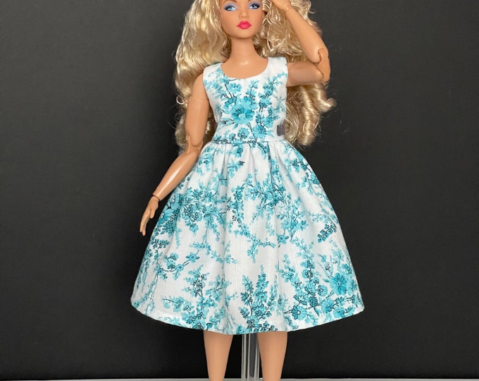 Perfect Dress for a Special Evening, Doll Fashion, Barbi Clothes, Doll ...