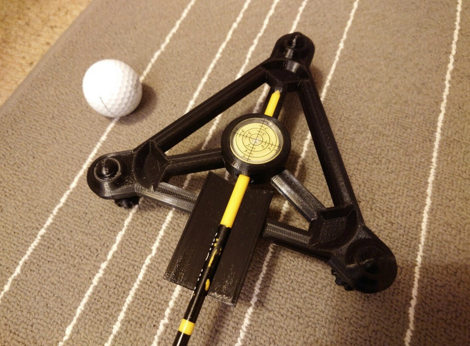 Garmin R10 Adjustable Level Stand With Alignment Stick Hole and Laser ...